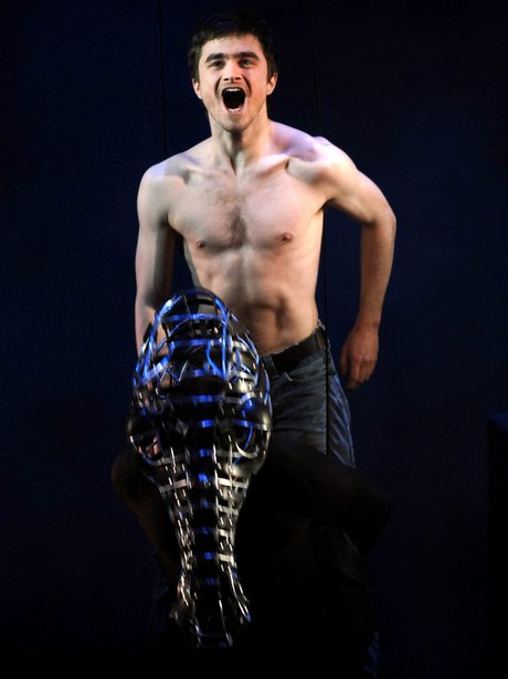 19 Pics Charting Daniel Radcliffe’s MIND-BLOWING Transformation Over ...